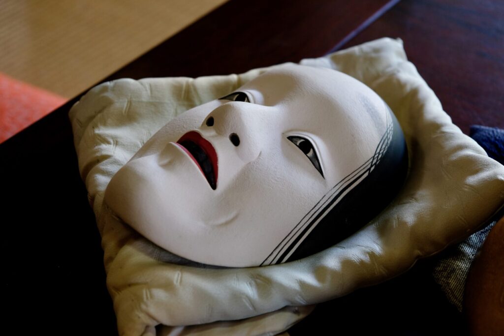 The Allure of Japanese Noh Masks: The Masterful Artistry of Hideta Kitazawa - TOKYO HERITAGE ...